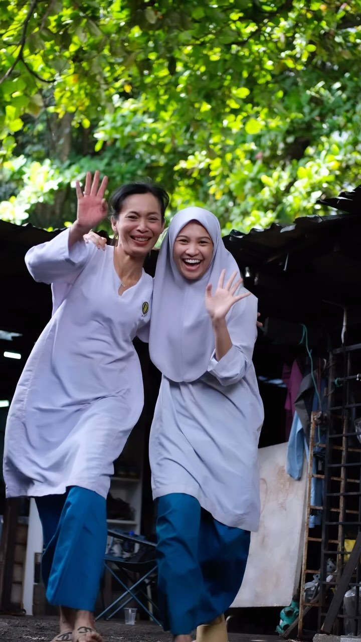 Bawah Payung Awan Drama VIU 2024 Episod Penuh - Fariz.My